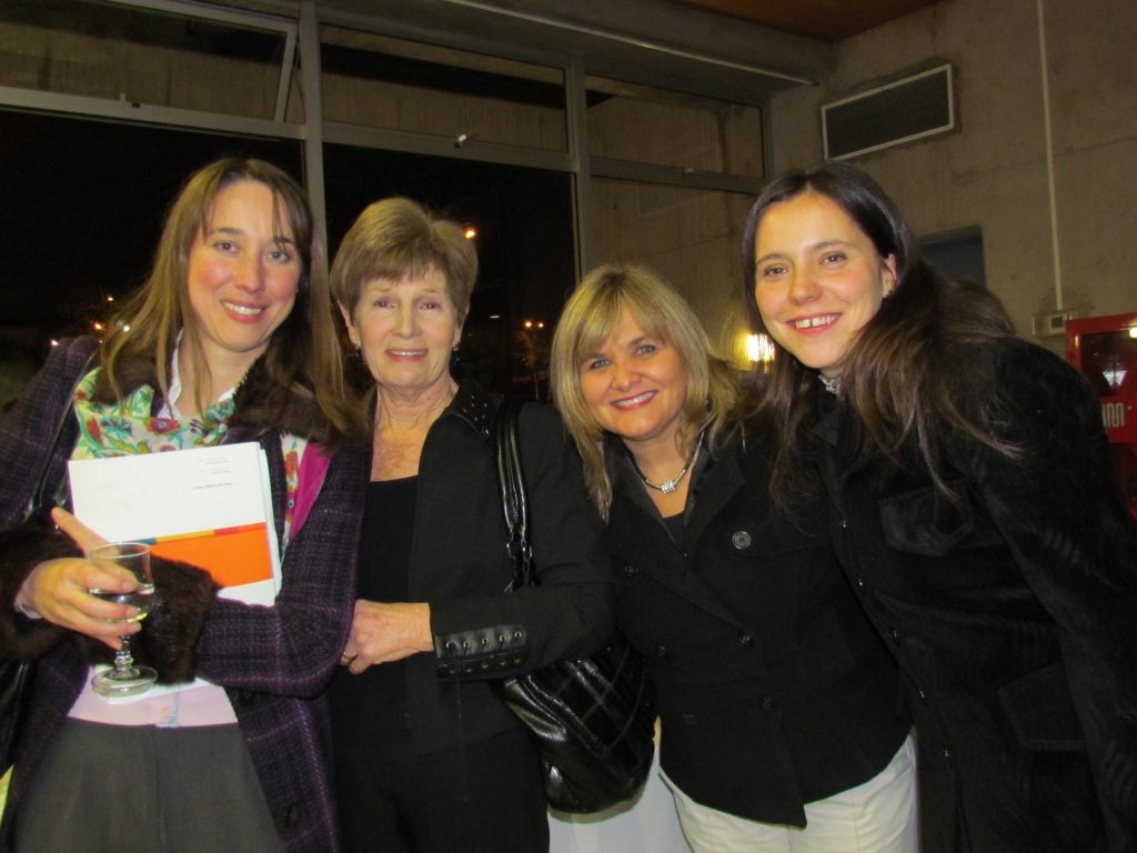 Lanzamiento Manual EtyR y CarolinaT01 - Facultad de Psicología