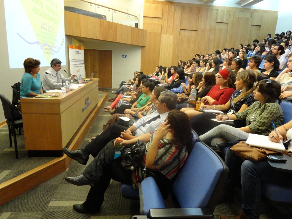Clase Magistral - Facultad de Psicología